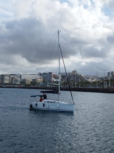 Las Palmas: Learn to sail with our sailboat. - An Insider Look at the Sailing Experience