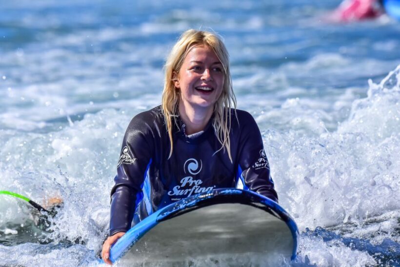 Las Palmas: Learn to Surf with a Special Price for Two Group - Key Points