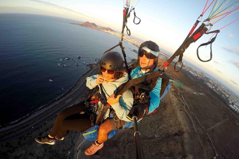 Las Palmas: Paragliding Tandem Flight with Instructor - Exploring the Sky: A Detailed Look at Las Palmas Paragliding Tandem Flight