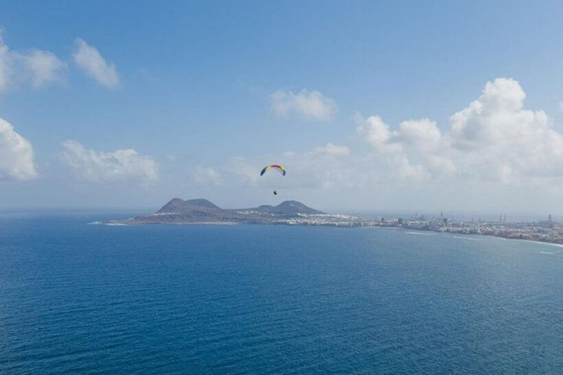 Las Palmas: Paragliding Tandem Flight with Instructor - The Sum Up: Who Should Consider This Experience?