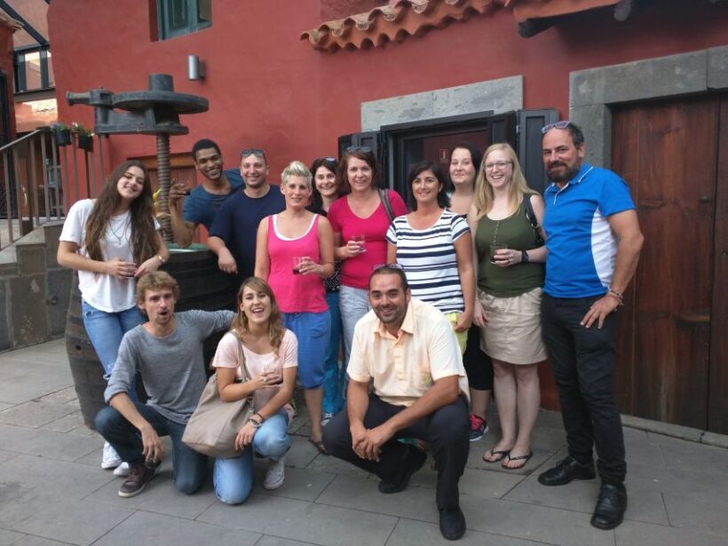 Las Palmas: Private Old City Guided Walking Tour with Tapas - Who Will Love This Tour?
