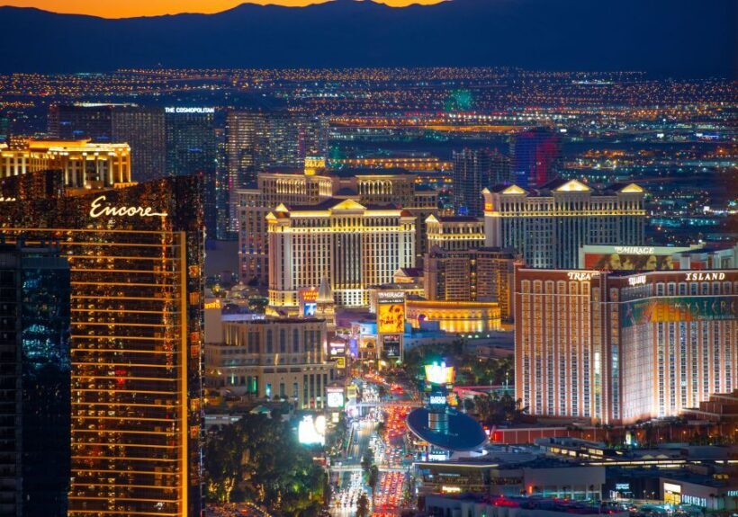 Las Vegas 2-Day Grand Canyon Railway Bearizona Meteor Crater - What This Tour Means for Travelers