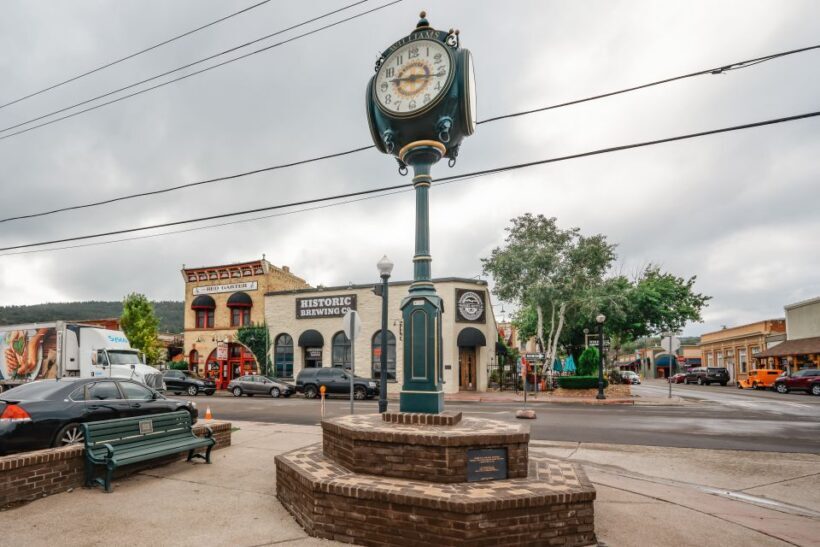 Las Vegas 2-Day Grand Canyon Railway Bearizona Meteor Crater - Who Will Love This Tour