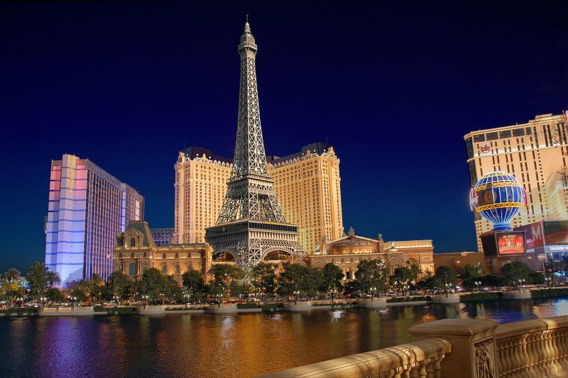 Las Vegas: 90-Day VIP Shop and Dine4Less Card City Hopper - Key Points