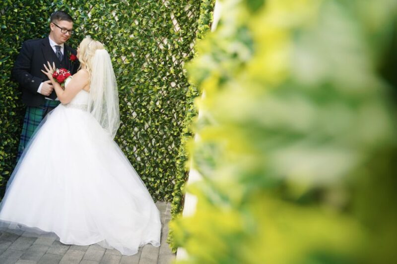 Las Vegas: Elvis Themed Wedding with Limousine - Key Points