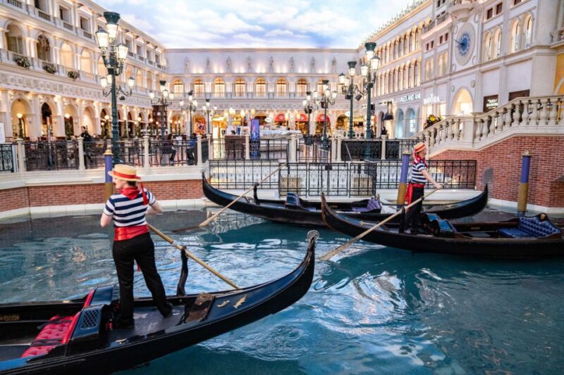 Las Vegas: Entry to Madame Tussauds with a Gondola Cruise - The Gondola Experience at The Venetian