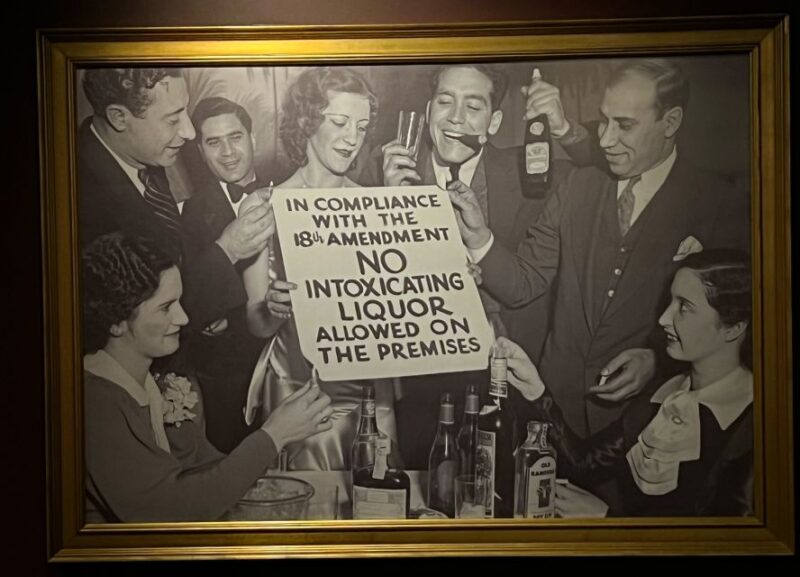 Las Vegas: Fremont Experience Guided Walking Tour & Drinks - What Youll Experience