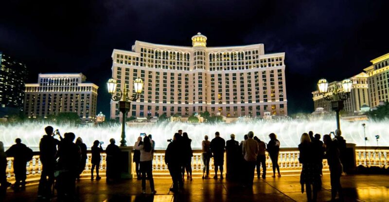 Las Vegas: Gangsters, Glitz, and Gore Ghost Tour - The Itinerary: Haunted Landmarks and Stories