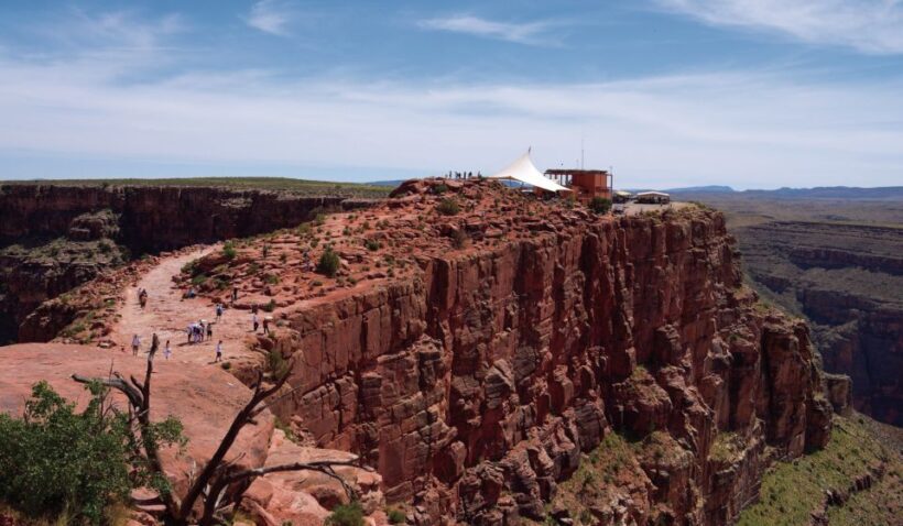 Las Vegas: Grand Canyon Flight with Optional Skywalk Entry - Who Should Consider This Tour?