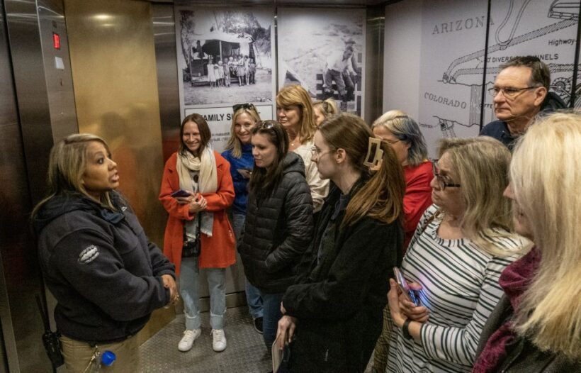 Las Vegas: Hoover Dam Tour with American-Style Hot Breakfast - Key Points