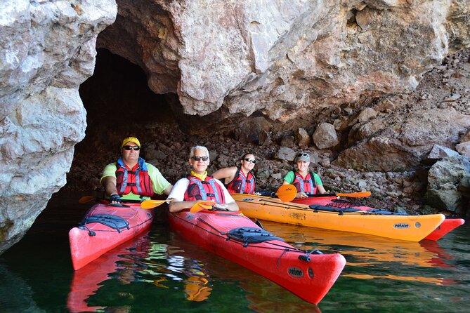 Las Vegas Hot Springs, Kayaking, Hiking, From Base of Hoover Dam! - Guides and Group Size: Why It Matters