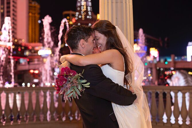 Las Vegas Iconic Photo Shoot: Best Locations & Memories - Key Points