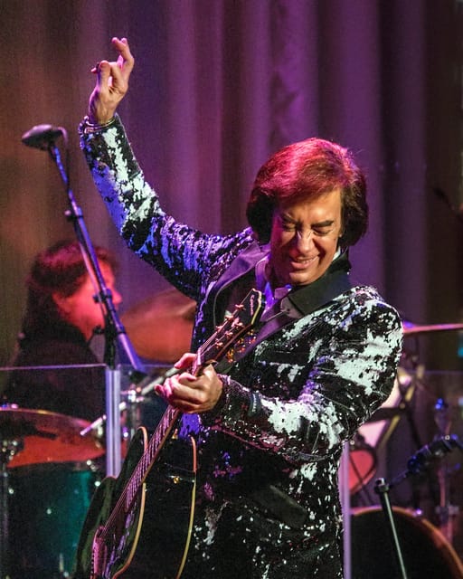 Las Vegas: King of Diamonds - The Neil Diamond Tribute Show - What is the Neil Diamond Tribute Show in Las Vegas?