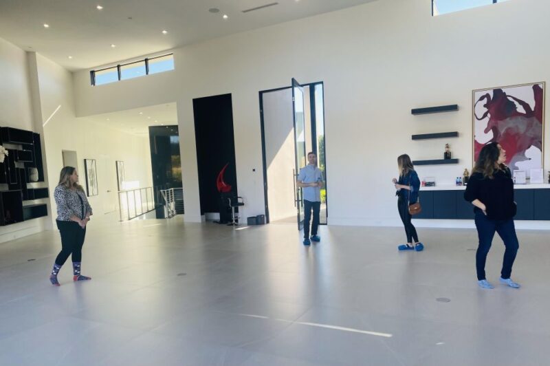 Las Vegas: Luxury Home Tour with Snacks and Drinks - FAQ