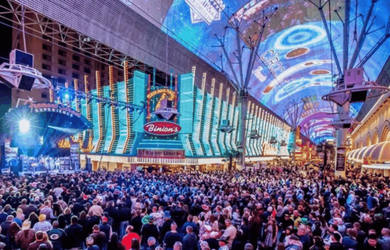 Las Vegas: Night City Tour with Hotel Pickup - Who Should Consider This Tour?