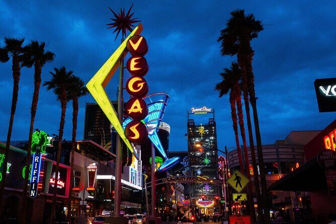 Las Vegas Night Flight with Dinner at Matteo Ristorante - Introduction