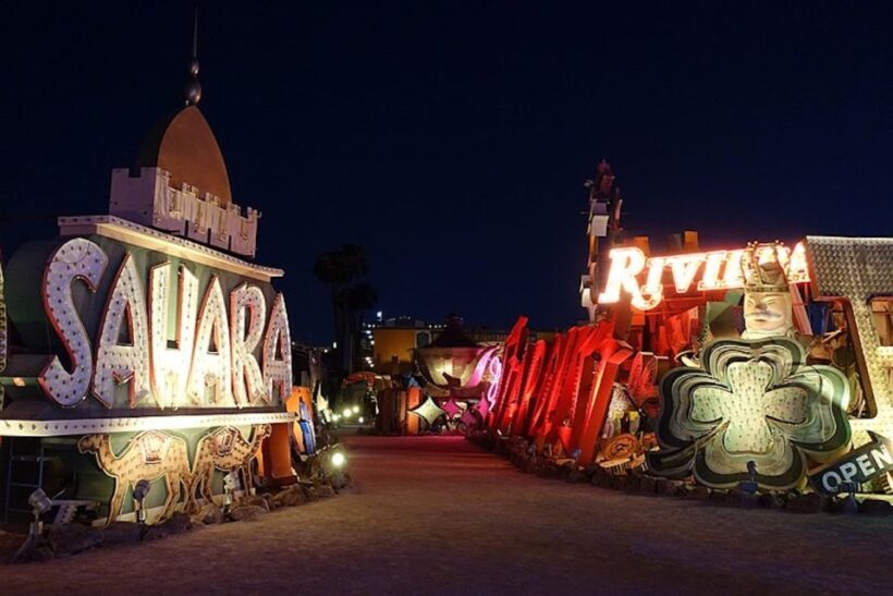 Las Vegas: Night Helicopter Flight and Neon Museum Tour - The Sum Up