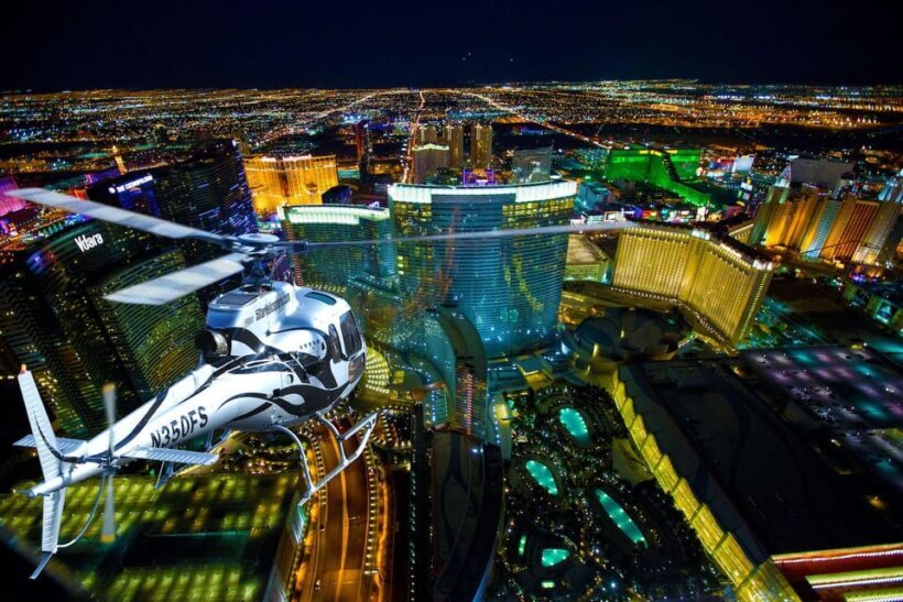 Las Vegas: Nighttime Helicopter Flight over the Strip - An Inside Look at the Experience