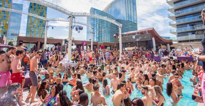 Las Vegas: Party Bus Day Club Tour with Drinks & Club Entry - In-Depth Look at the Itinerary and Venue Experience
