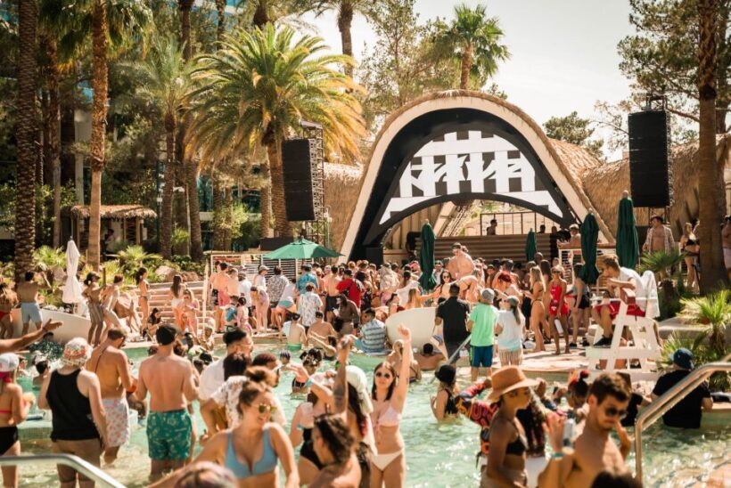 Las Vegas: Party Bus Day Club Tour with Drinks & Club Entry - The Sum Up: Who Is This Tour Best For?