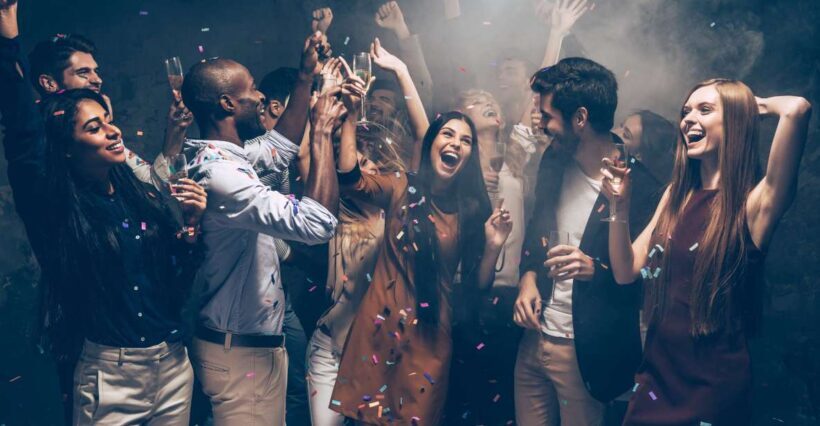 Las Vegas: Party Bus Nightlife Guided Tour - Meeting Point and Practical Details