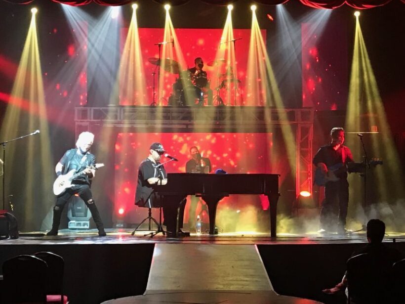 Las Vegas: Piano Man by Kyle Martin Live Show Tickets - Why This Show Works Well