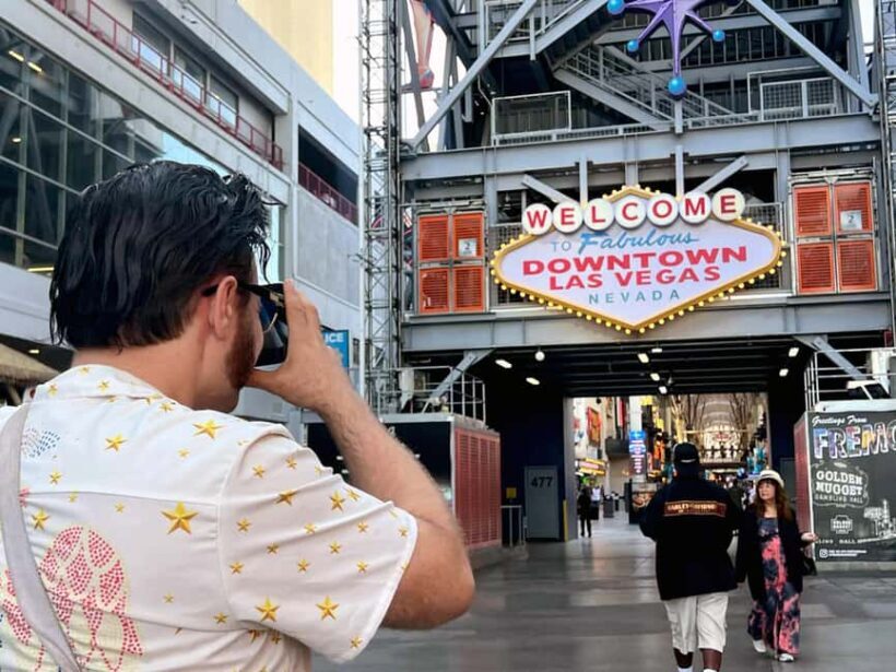 Las Vegas: Polaroid Photo Walking Tour in Vintage Downtown - An Honest Look at the Vintage Downtown Polaroid Tour
