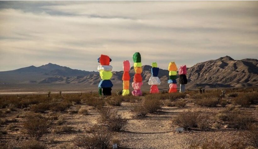 Las Vegas: Private 7 Magic Mountains and Vegas Sign Car Trip - What This Tour Offers and What to Expect