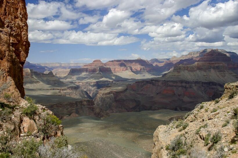 Las Vegas: Roundtrip Flight to Grand Canyon & Hummer Tour - The Experience on the Ground