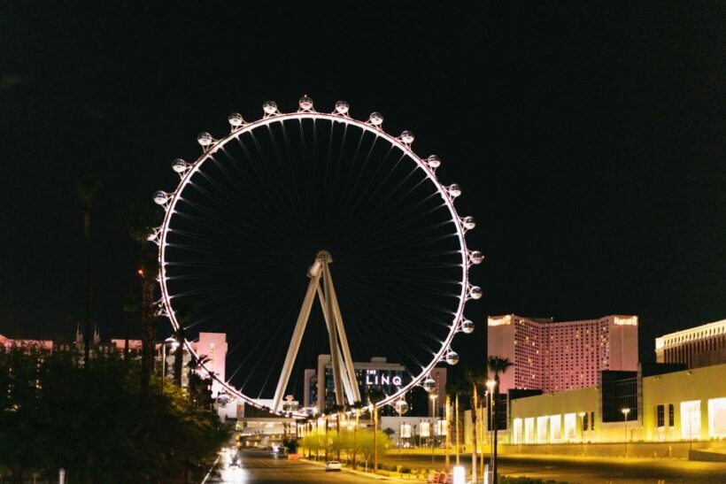Las Vegas: Sightseeing Night Tour by Open-top Bus - The Sum Up