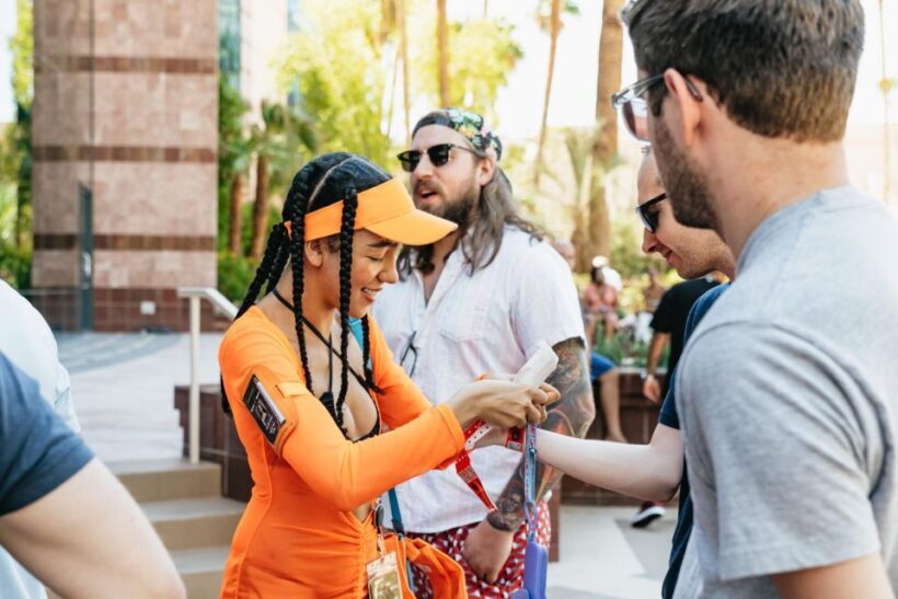 Las Vegas Strip: 3-Stop Pool Party Crawl with Party Bus - The Experience in Detail