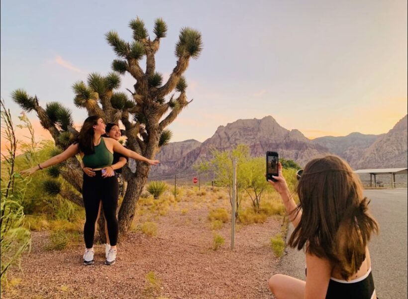 Las Vegas: Sunset Hike and Photography Tour Near Red Rock - The Sum Up