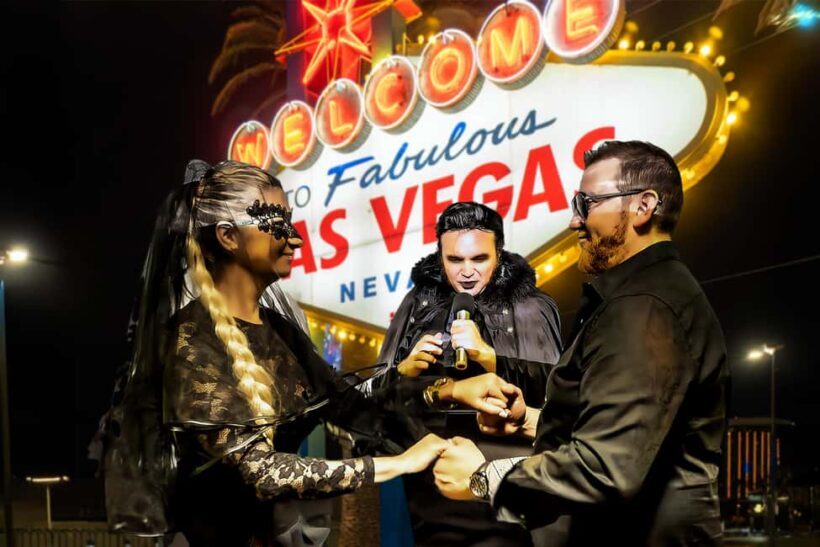 Las Vegas: Traditional or Theme Vegas Sign Wedding/Renewal - Key Points