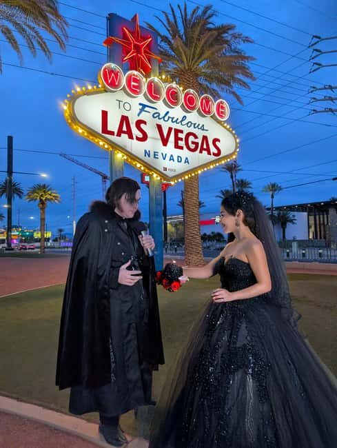 Las Vegas: Traditional or Theme Vegas Sign Wedding/Renewal - FAQ