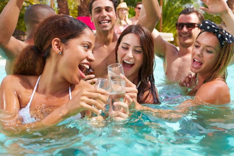 Las Vegas VIP Day Party Crawl - What to Expect from the Las Vegas VIP Day Party Crawl