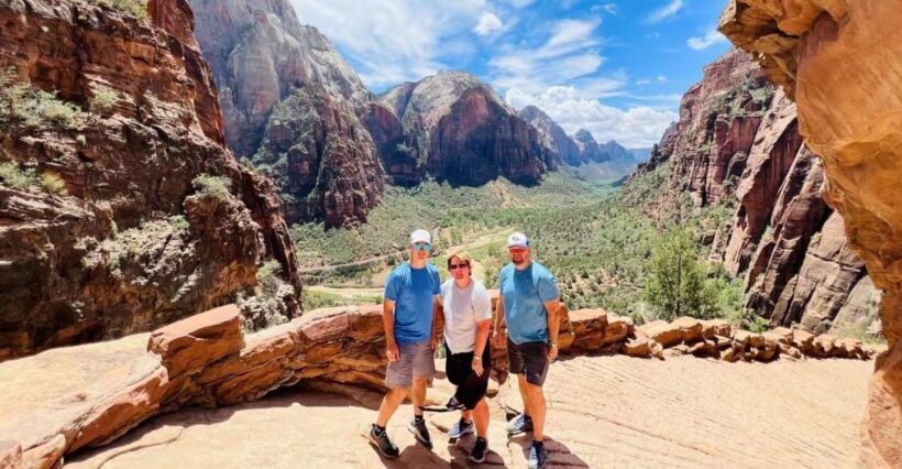 Las Vegas: VIP Guided Photography & Hiking Tour of Zion NP - An Authentic Look at the Zion Experience from Las Vegas