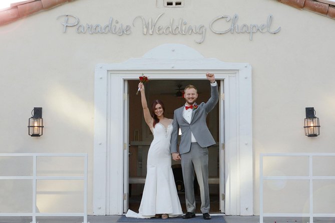 Las Vegas Wedding at Paradise Wedding Chapel - What to Expect Day-of