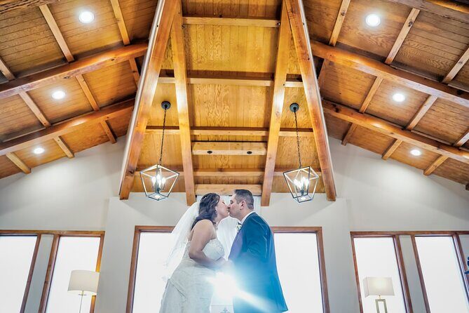 Las Vegas Wedding at The Little Vegas Chapel including Limousine Transportation - Introduction