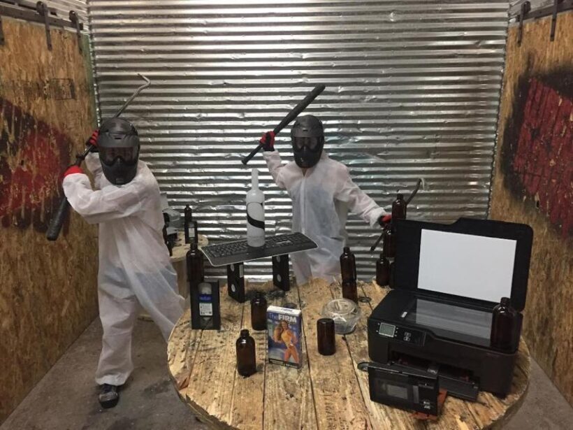 Las Vegas: Wreck Room Experience - The Experience in Detail