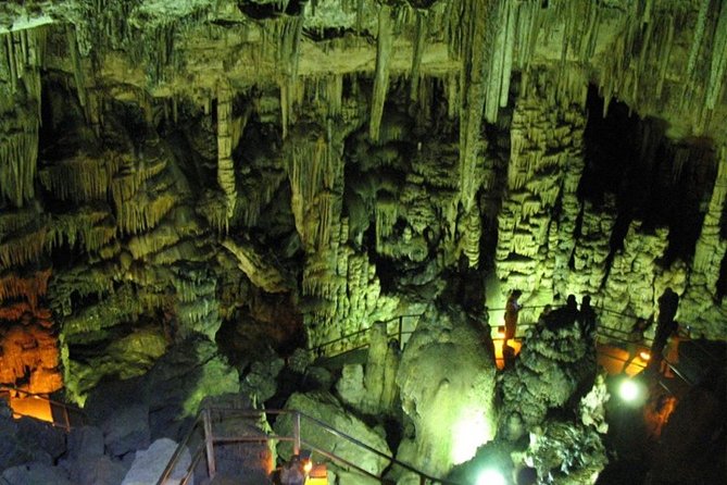 LASSITHI & KNOSSOS CRETE, full day professional guided coach tour - The Sum Up