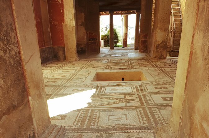 Late Afternoon Best Time to Visit Pompei on a Private Tour - Tips for a Comfortable Experience