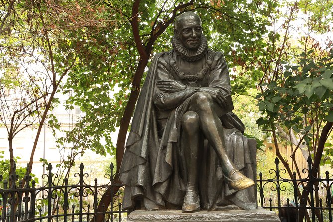 Latin Quarter 2-Hour Private Walking Tour - Practical Tips for Travelers