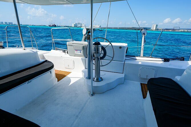 Laura Catamaran Private Tour to Isla Mujeres - An Introduction to the Tour
