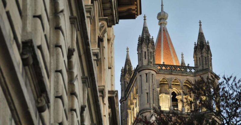 Lausanne: Express Walk With a Local in 60 Minutes - Experience Highlights