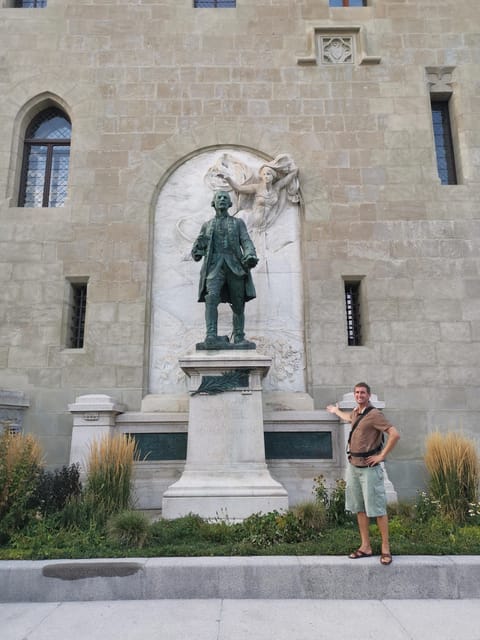 Lausanne: Old Town Guided Walking Tour - Exploring Lausannes Old Town: Architecture and Quaint Streets