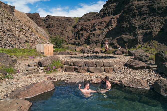 Lava Waterfalls, Sagas & Unique Canyon Baths - Small Group Tour - Reviewing Traveler Experiences and Highlights