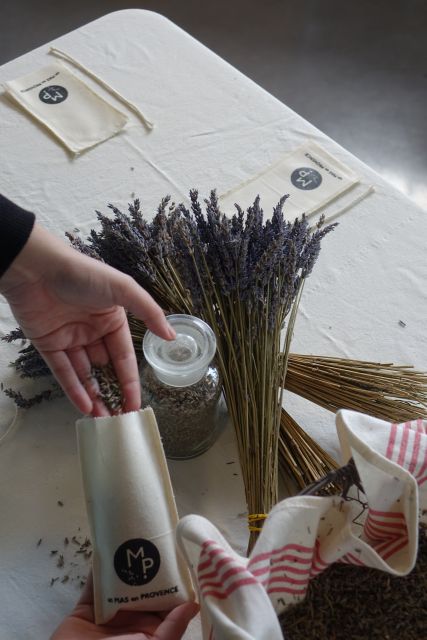 Lavender Field & Distillery Tour Between Nimes & Arles - Customer Feedback