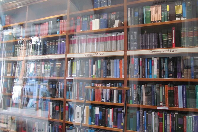 Law in London Private Tour - Meeting Point and Tour Logistics