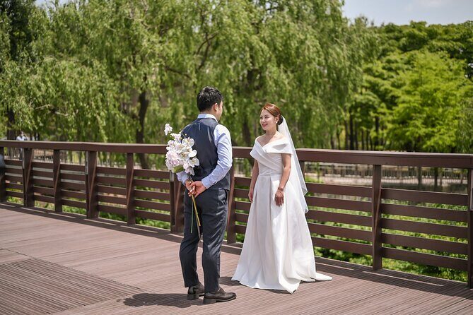 Layover Tour from Incheon Airport to Seoul with a Tour Specialist - Who Should Consider This Tour?