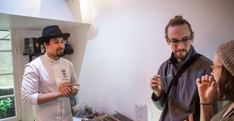 Le Marais: Pastry and Chocolate Food Tour - A Closer Look at the Itinerary